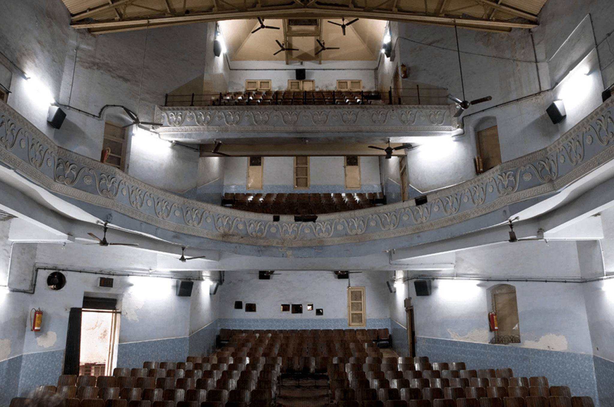 Larger Than Life : An Ode to Single Screen Cinemas of Mumbai - Art of ...